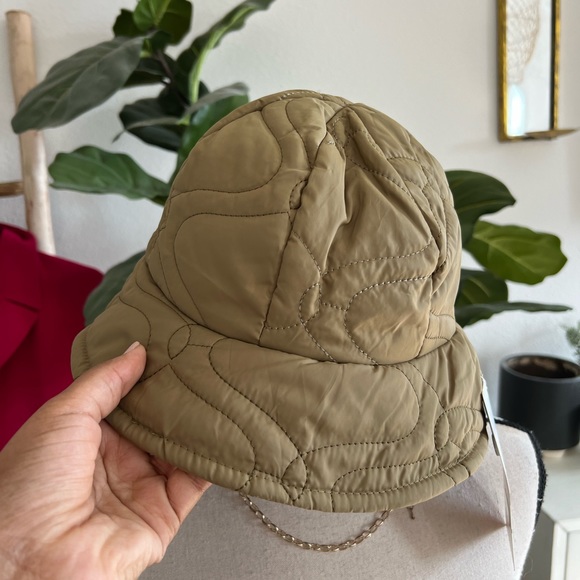 Zara | Accessories | Zara Quilted Puffy Stitched Green Bucket Hat Nwt ...